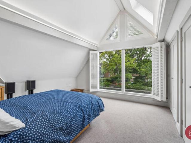 4 bedroom town house for sale in Hernes Crescent, Oxford, OX2