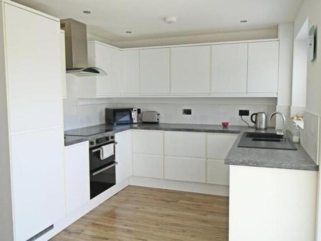 4 bedroom town house for sale in High Broom Crescent, West Wickham, BR4