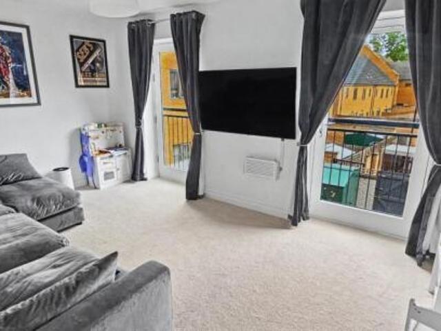 4 bedroom town house for sale in High Street, Upton, Northampton, NN5