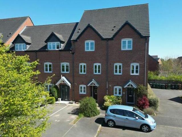4 Bedroom Town House For Sale In Hilton