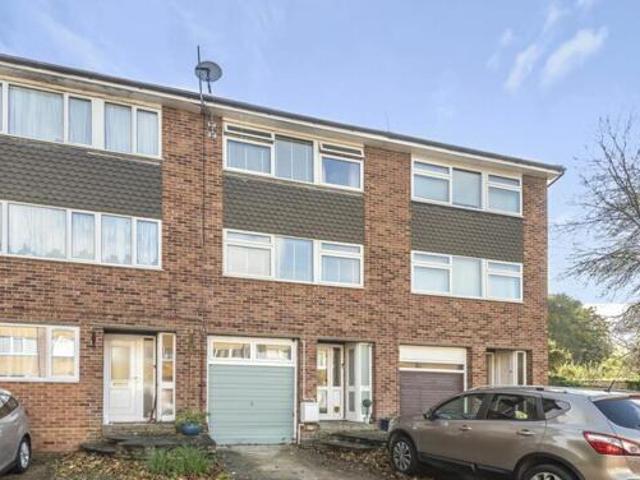 4 Bedroom Town House For Sale In Ickenham
