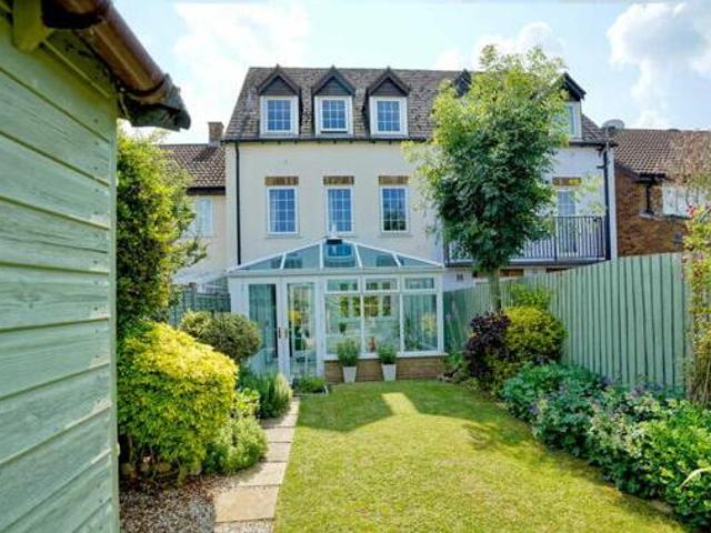 4 Bedroom Town House For Sale In Kimbolton, Huntingdon