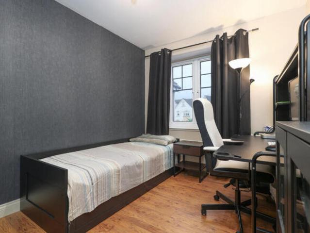 4 bedroom town house for sale in Langhaul Court, Glasgow, G53
