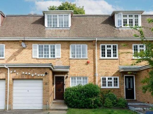 4 Bedroom Town House For Sale In London