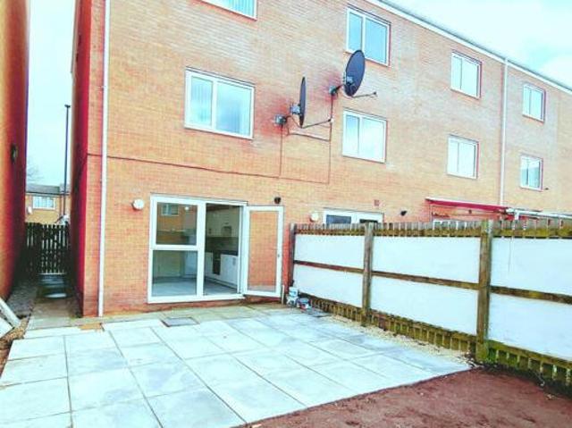 4 Bedroom Town House For Sale In Manchester, Greater Manchester