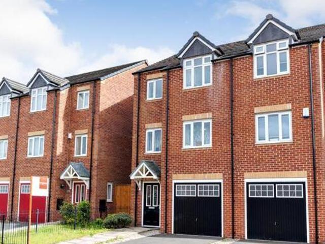 4 Bedroom Town House For Sale In Manchester