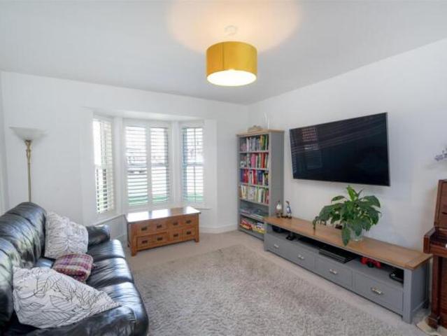 4 bedroom town house for sale in Mansion Gate Drive, Chapel Allerton, LS7