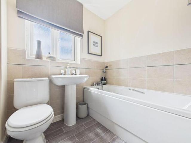 4 bedroom town house for sale in Meredith Way, Tuffley, Gloucester, GL4