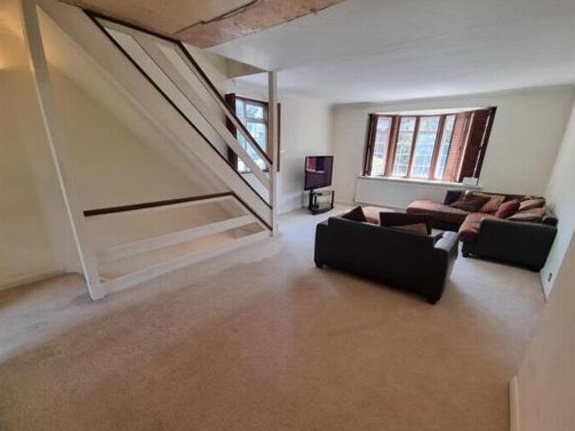4 Bedroom Town House For Sale In Mill Hill