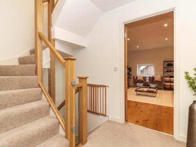 4 bedroom town house for sale in Oak Tree Gardens, St. Albans, Hertfordshire, AL1