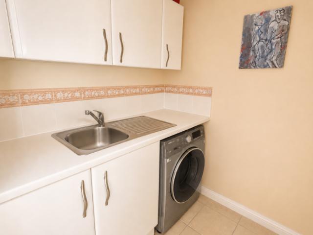 4 bedroom town house for sale in Old School Place, Maidstone, ME14 1EQ, ME14