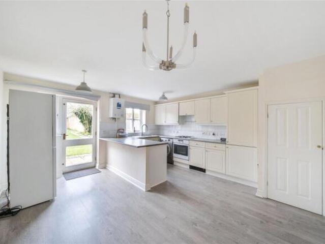 4 bedroom town house for sale in Parkinson Drive, Chelmsford, Essex, CM1