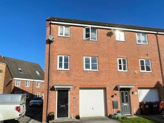 4 Bedroom Town House For Sale In Penistone