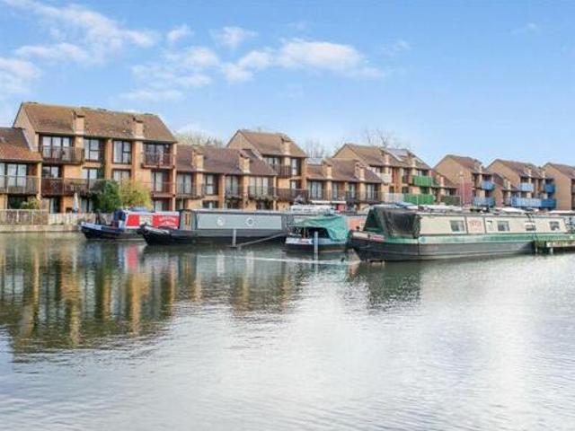 4 Bedroom Town House For Sale In Peartree Bridge