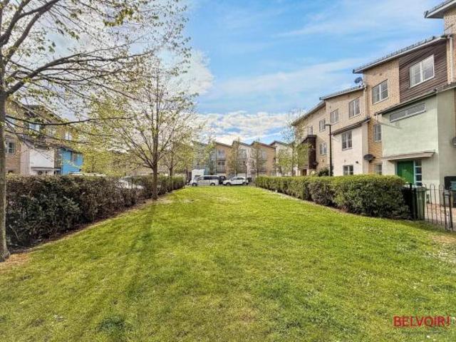 4 bedroom town house for sale in Pinewood Drive, Cheltenham, GL51
