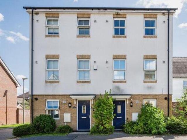 4 Bedroom Town House For Sale In Redhouse Park