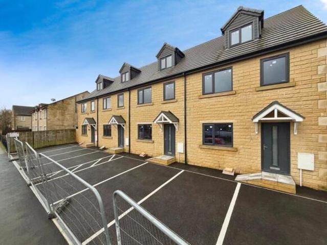 4 bedroom town house for sale in Salisbury Road, Frizinghall, Bradford, BD9