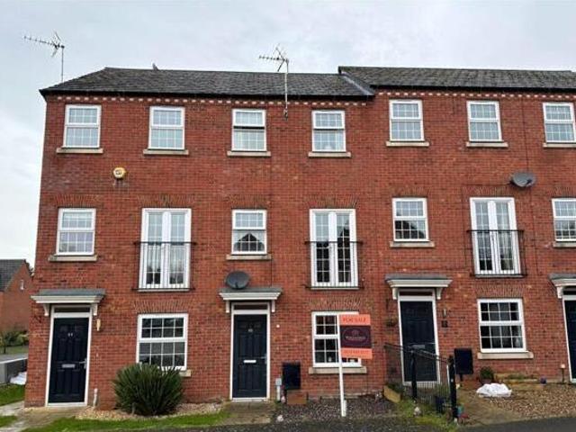 4 Bedroom Town House For Sale In Selston, Nottingham