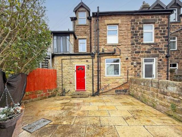 4 bedroom town house for sale in Skipton Road, Harrogate, HG1