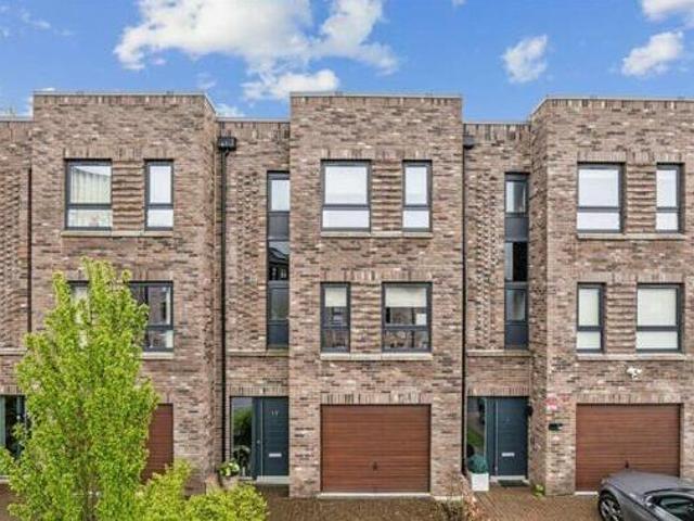4 Bedroom Town House For Sale In Shawlands