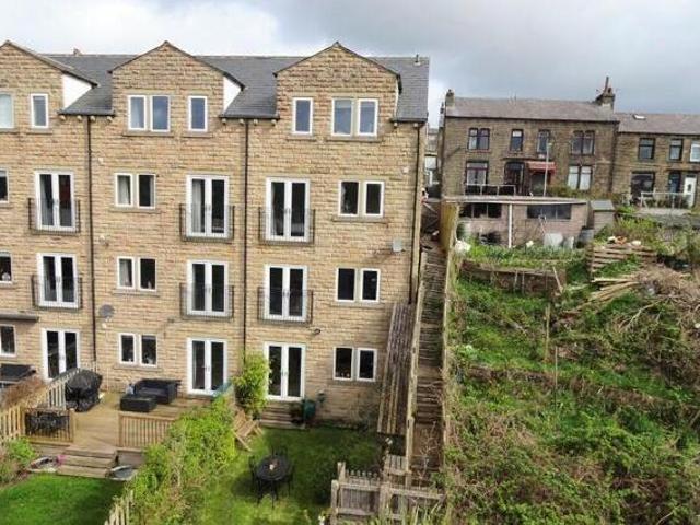 4 Bedroom Town House For Sale In Sowerby Bridge