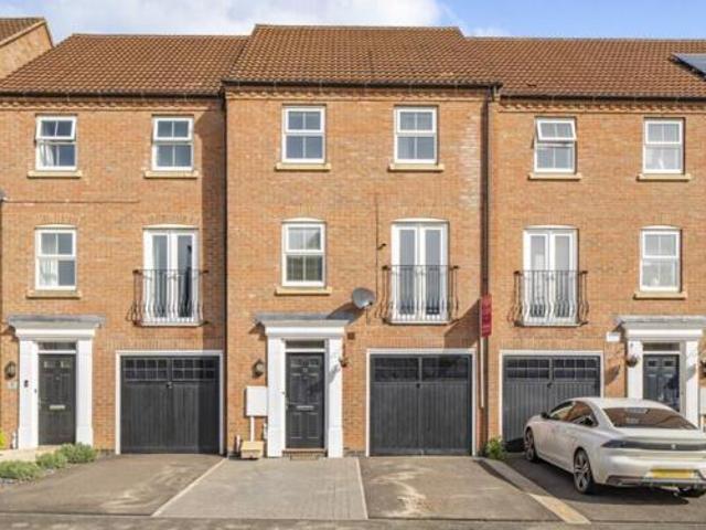 4 Bedroom Town House For Sale In Sleaford, Lincolnshire