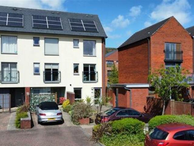 4 Bedroom Town House For Sale In Swansea