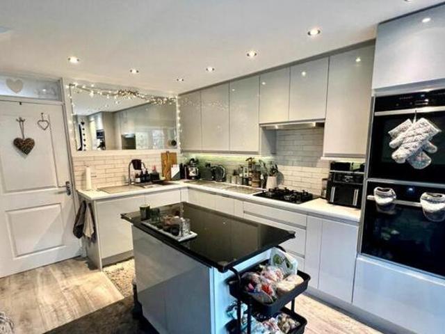 4 Bedroom Town House For Sale In Swinton