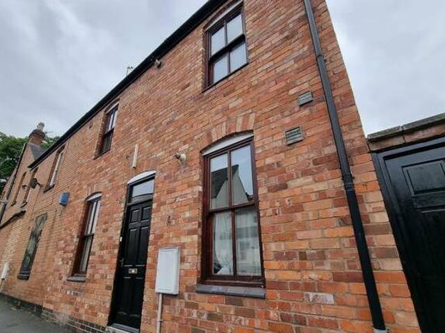4 bedroom town house for rent in 101a Willes Road Leamington Spa CV31