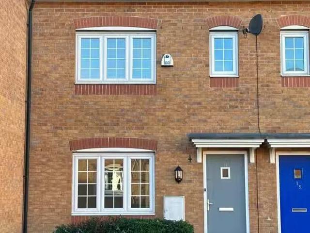 4 bedroom town house for rent in 11 Corn Mill Drive, Bolton, G.