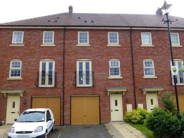 4 bedroom town house for rent in Watt Avenue Colsterworth Grantham NG33