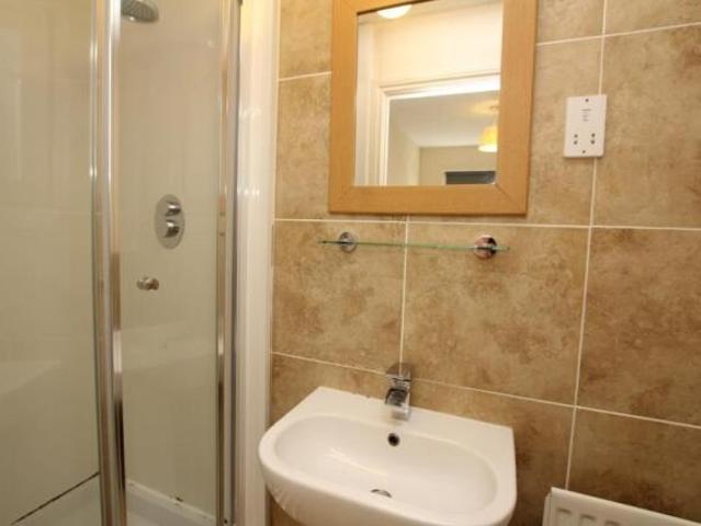 4 bedroom town house for rent in Wren Close Stoke Park, BS16
