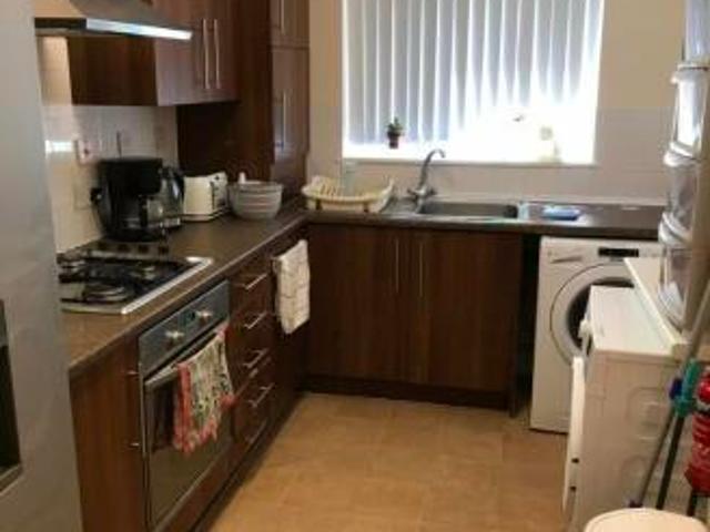 4 bedroom town house for rent in Ashburnham Way, Liverpool, Merseyside, L3