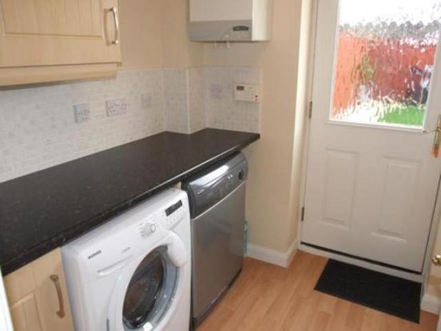 4 bedroom town house for rent in Avalon Drive Available July, DE73