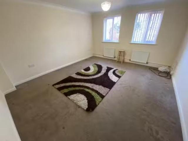 4 bedroom town house for rent in Beatrix Place, Horfield, Bris.