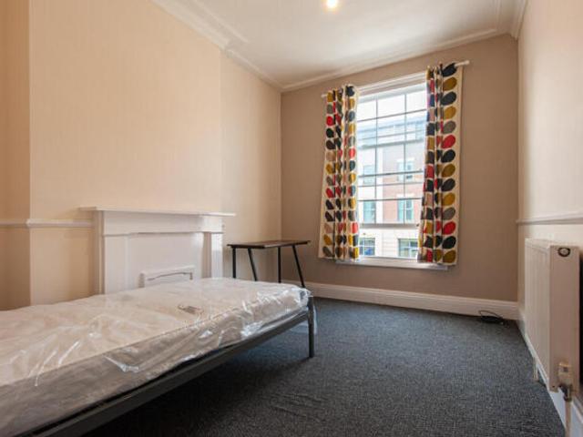 4 bedroom town house for rent in Blossom Street, York, YO24