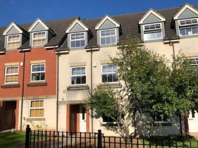 4 Bedroom Town House For Rent In Bradley Stoke