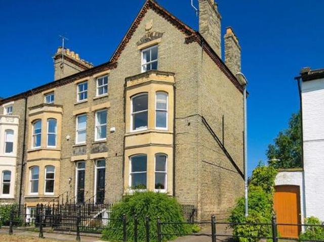 4 bedroom town house for rent in Brunswick Walk Cambridge, CB5