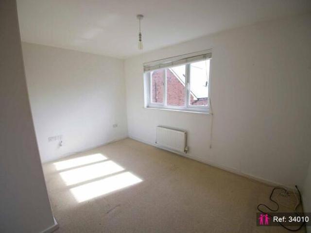 4 bedroom town house for rent in Chaise Meadow, Lymm, WA13