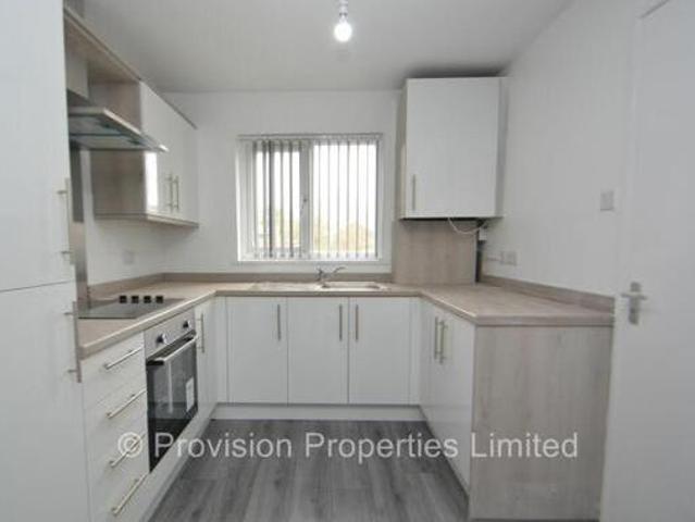 4 Bedroom Town House For Rent In City Centre, Leeds