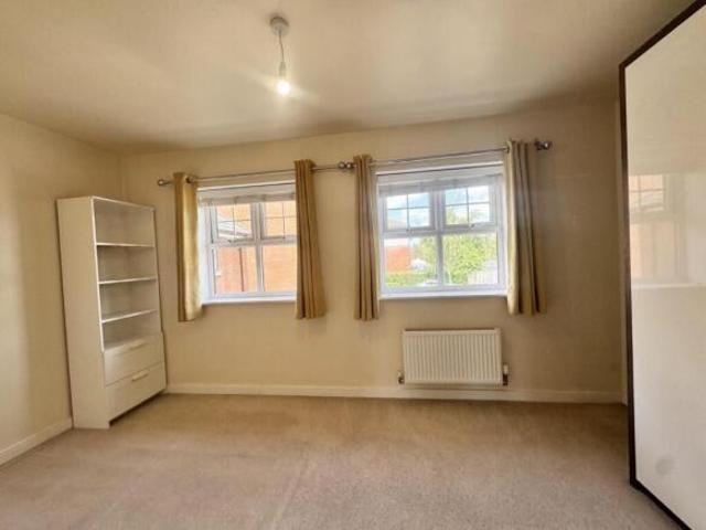 4 bedroom town house for rent in Copper Beech Close, Barming, Maidstone, ME16