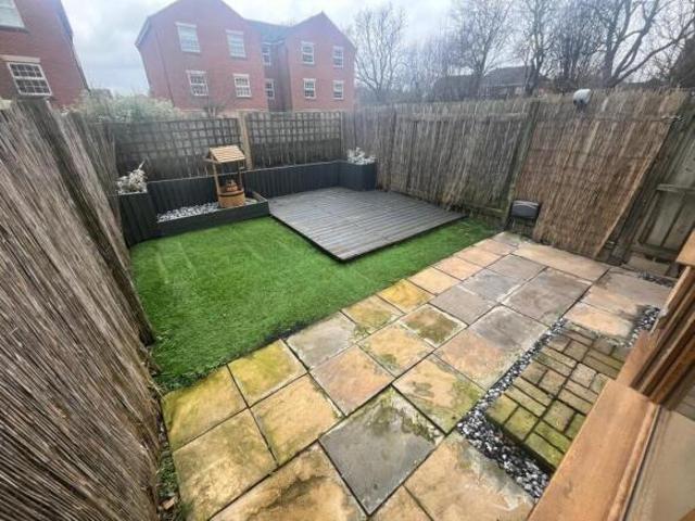 4 bedroom town house for rent in Crofters Court, Woodfield Plantation, DN4