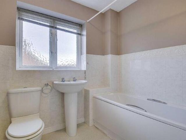 4 bedroom town house for rent in Fripp Gardens, Grange Farm, MK8