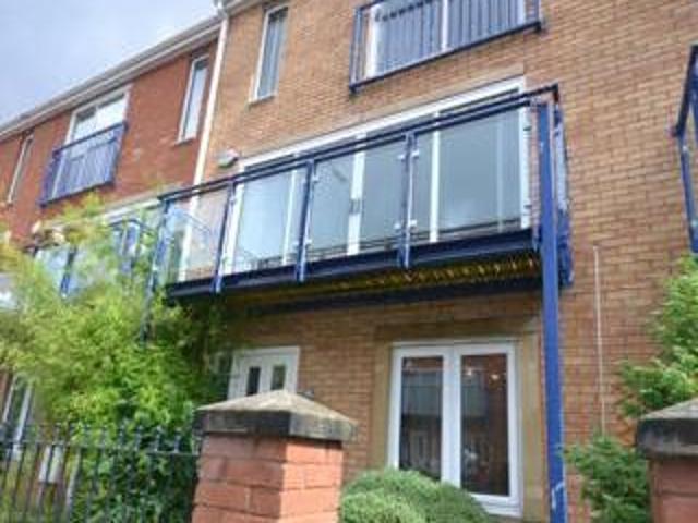 4 Bedroom Town House For Rent In Hulme
