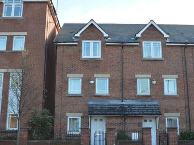 4 Bedroom Town House For Rent In Hulme