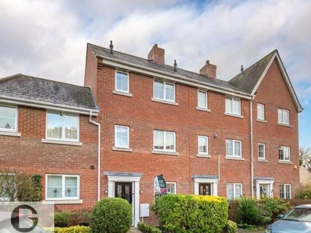 4 Bedroom Town House For Rent In Little Plumstead