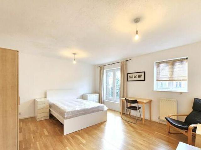 4 Bedroom Town House For Rent In London