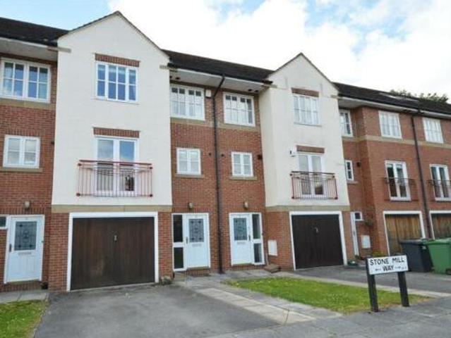 4 Bedroom Town House For Rent In Meanwood, Leeds