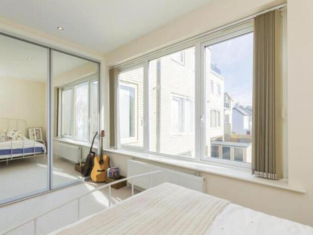 4 bedroom town house for rent in Nelson Road, Southsea, PO5