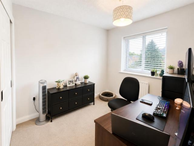 4 bedroom town house for rent in Norbury Avenue, Watford, WD24